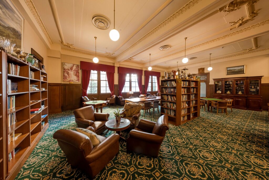 The Club – Tattersalls Club